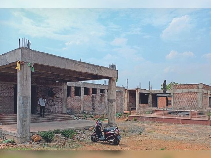 Rs 1.25 lakh given for Rajak Samaj's Dharamshala and group conference ...