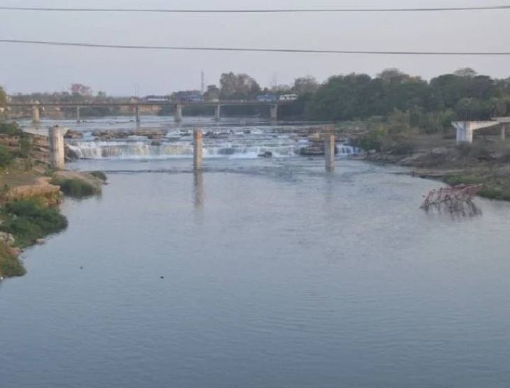 Dead body of youth found in Bihar river of Rewa district, identified on ...