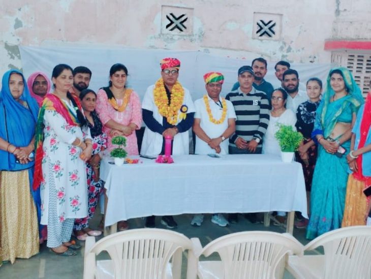 Nursing officer honored for doing commendable work | चिकित्साकर्मियों ...