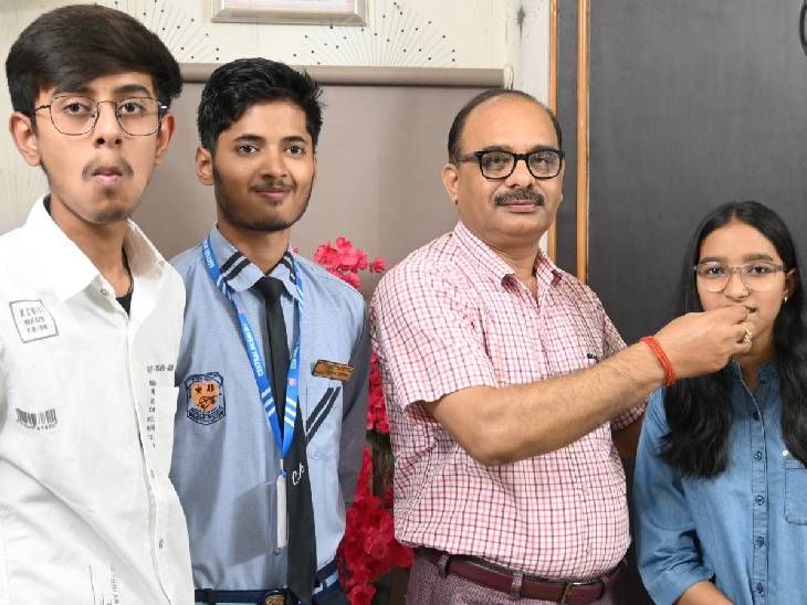 Prabhat Pandey First, Janvi Gupta Second and Krish Gupta Got Third Rank ...