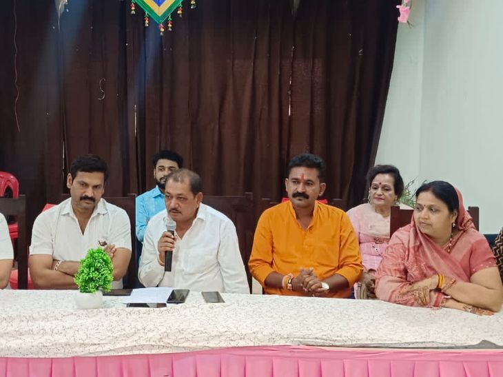 People from 25 km area including Dhar will reach to attend the rally ...