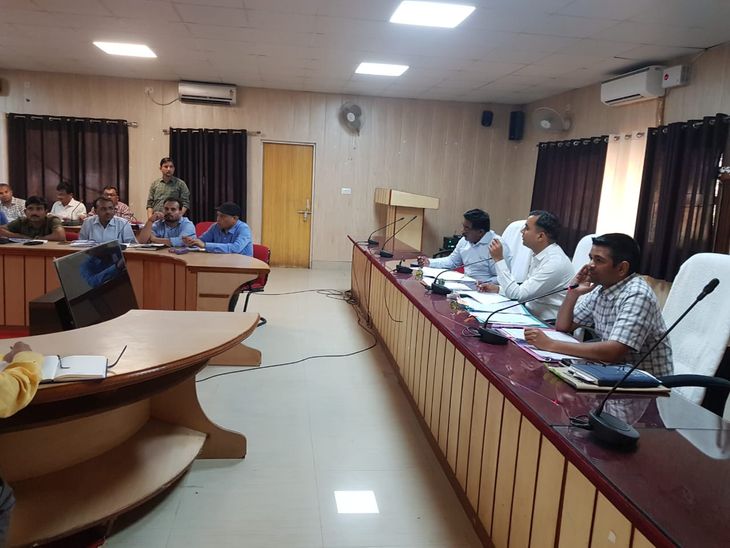 Instructions given to submit the report after inspecting the work of ...