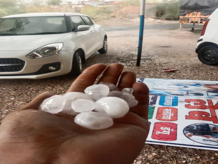 Weather changed after noon, rain and hail fell with strong wind ...
