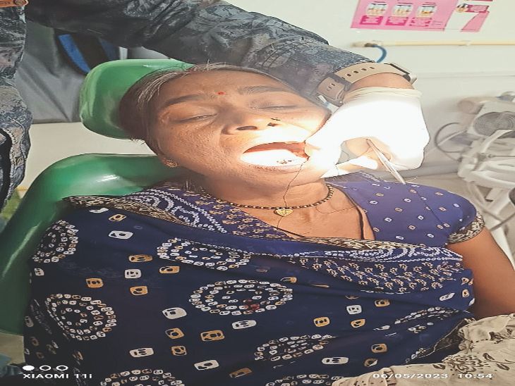 Lower jaw started melting, cut it apart | जटिल ऑपरेशन: गलने लगा था ...