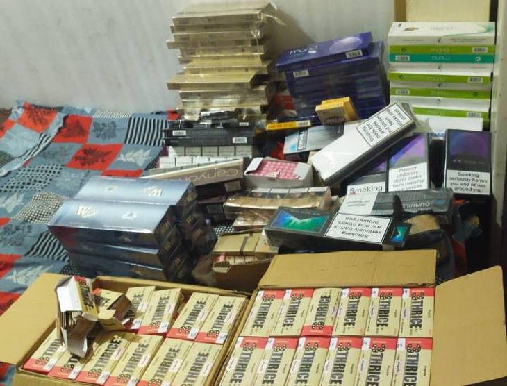 Accused was selling copy goods of branded cigarette companies, large ...