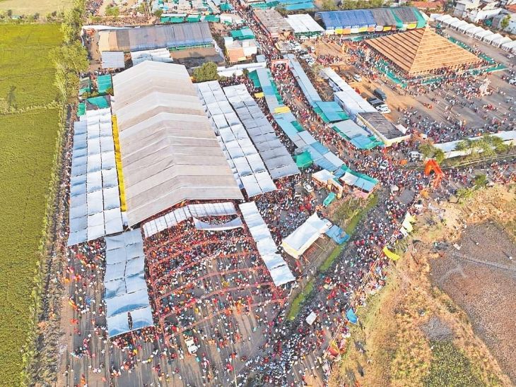 Chhind Dham... Katha Pandal built in 5 acres, Yagyashala full | कथा ...