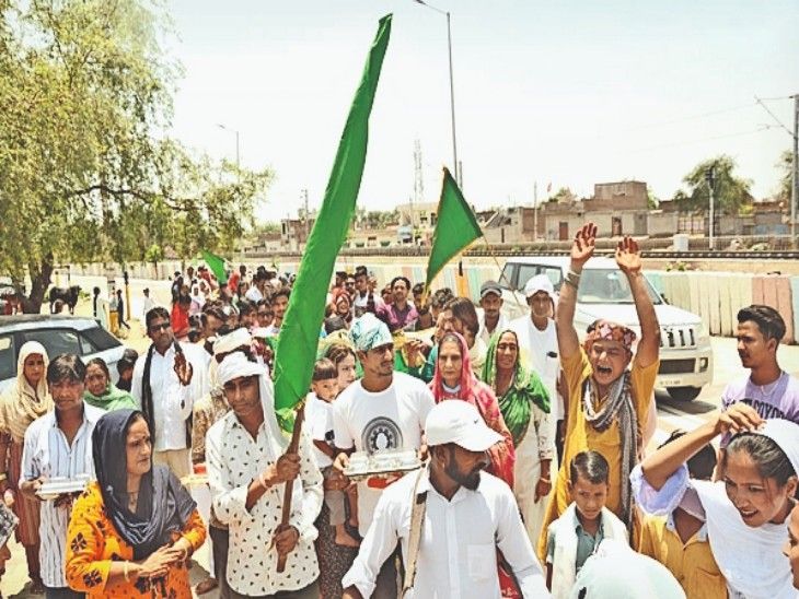 Devotees thronged Chana Peer's annual diwan, asked for wishes by ...