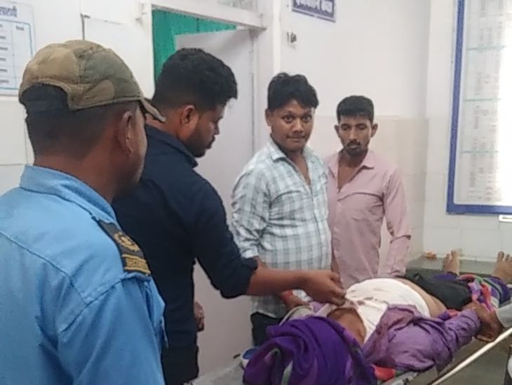 While going to in-laws house, speeding bike collided with pole in ...