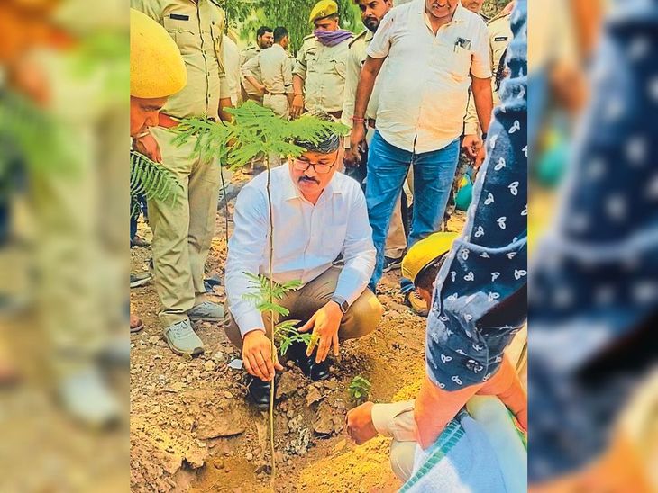 Awareness about forest and water conservation is necessary | आशुतोष ने ...