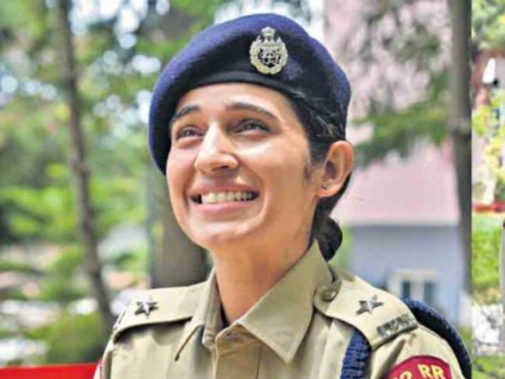 Country's first woman IPS to receive 'Sword of Honor' award