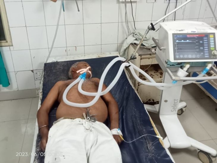 Injured old man died after being unconscious for four days | बेटे, पोते ...