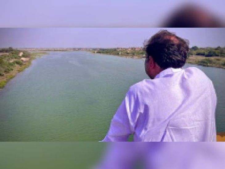Dust used to fly in 11 km area of Banas, due to the formation of Bharja ...