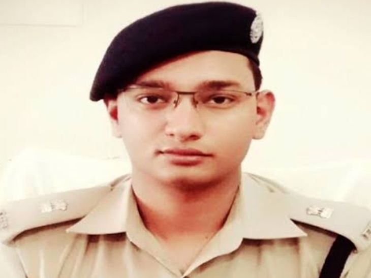 SSP changed the field, Siyana Kotwal was given the responsibility of ...