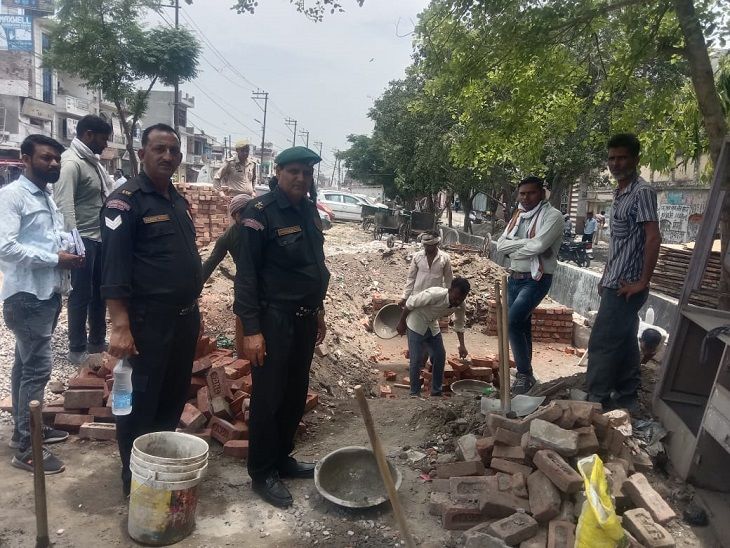 Encroachment of shops removed from drain in Mankamau, stalled work of ...
