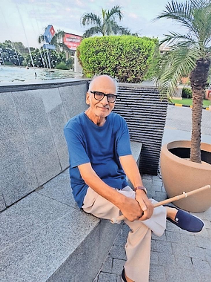 Ramesh Kapoor, who sang with Sharda in the film "Maila Aanchal", pays ...