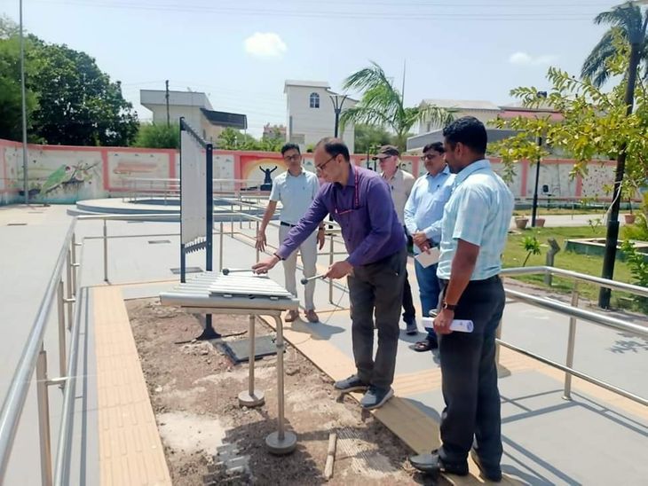 Saw the arrangements of the Divyang Rehabilitation Center; Braille kit ...