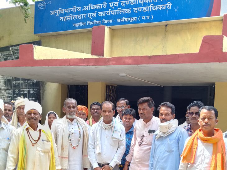 The tribals of Matkuli area said - forcibly remove us from the land ...