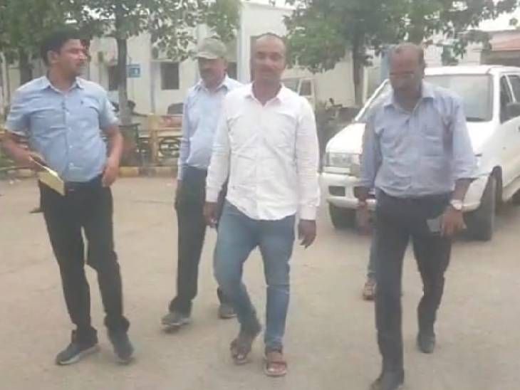 Economic Offence Wing (EOW) unit- Rewa sent clerk to jail in case of disproportionate assets ...