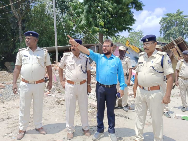 8 acres of government land in Bighor Haat was made encroachment free by ...