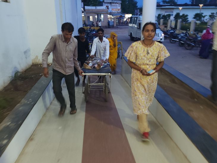 The high tension line was passing from above, badly scorched body ...