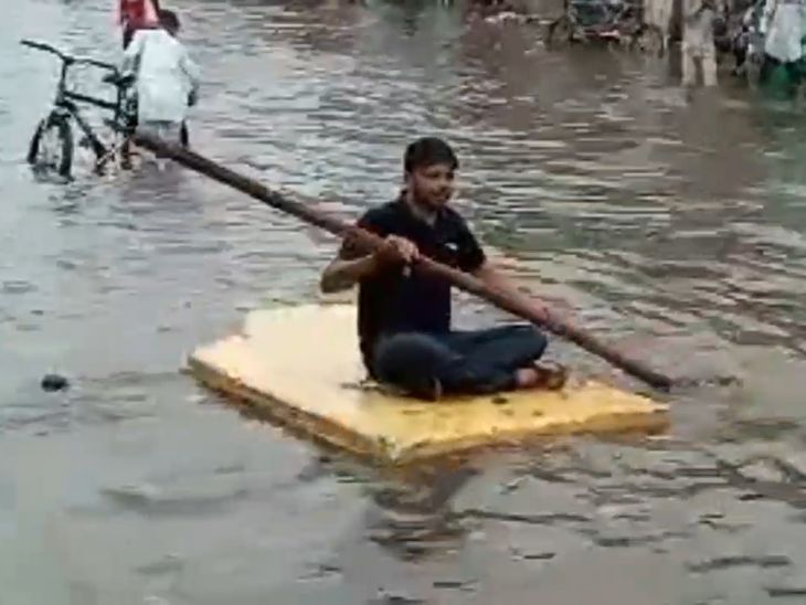 Roads turned into ponds due to rain in Faridabad, Janata Colony ...