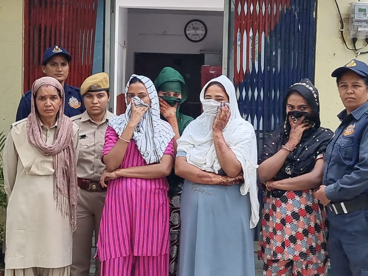 4 women arrested, four others nominated, three vehicles seized