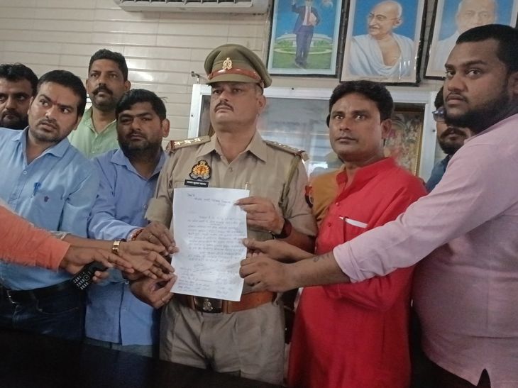 Bhim Army state president of Uttarakhand made indecent remarks, angry ...