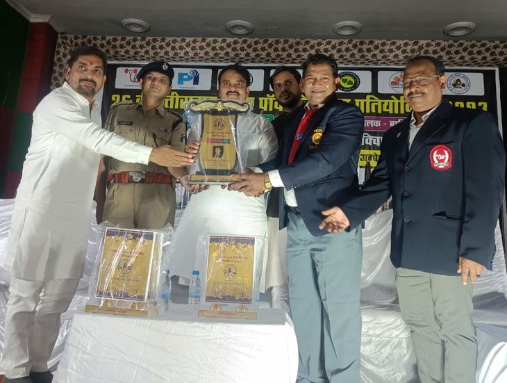 Krishna Sahu and Naskar Tandon got Chhattisgarh Mati Putra Samman in ...