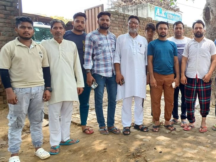 Terror of monkeys in Badaut, Dhikauli, Pachi and Rataul, demonstration ...