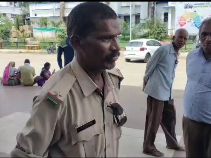 Uproar in district hospital and DFO office, instructions for action ...