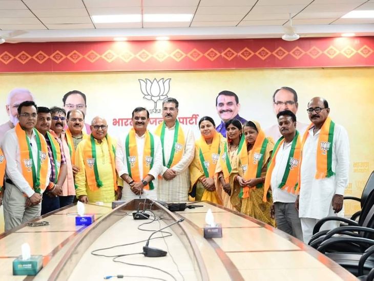 Ritesh Vishwakarma-Punjab Rao Chikane joins party in Bhopal | मुलताई की ...