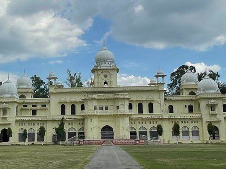 Lucknow - LU Admissions - 37 contenders for one seat in LLB 5 year ...