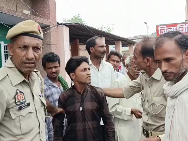 Pocket-hitting miscreant caught red-handed while cutting patient's ...