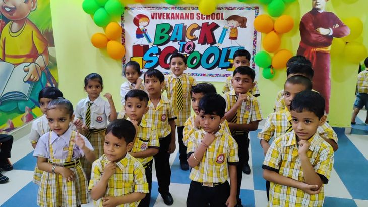 Welcome ceremony celebrated with pomp in Vivekananda Play School ...