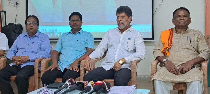 The state government is cheating the farmers: Kiran Dev
