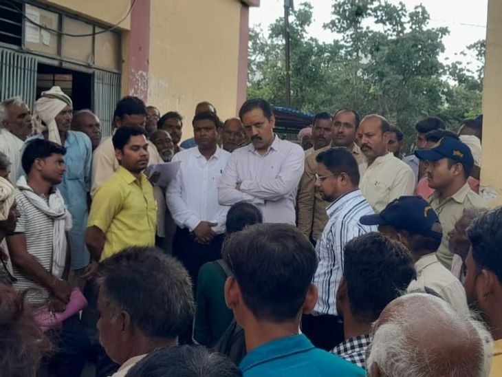 Inspected Lidhaura tehsil, heard people's problems, said- Jan Chaupal ...