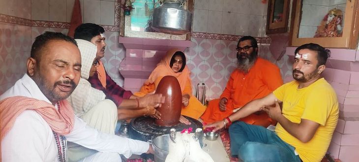 Mahant Jagannath Puri performed Sawan Pujan and Abhishek with Swami Prithvi Puri | स्वामी पृथ्वी ...