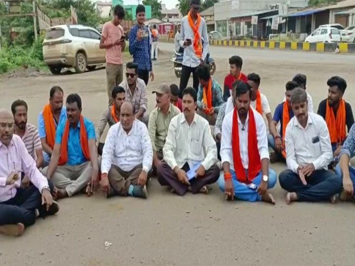 The police station returned alone after 18 days, VHP members gheraoed ...
