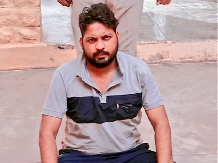 One more crook arrested, a country made katta recovered from the main ...
