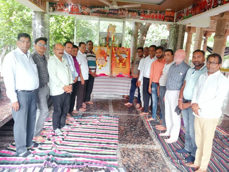 Khetlaji devotees paid tribute to Bhandari couple | खेतलाजी भक्तों ने ...