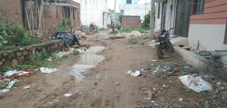 Worse than the villages in the colonies of Devpura area, even the road ...