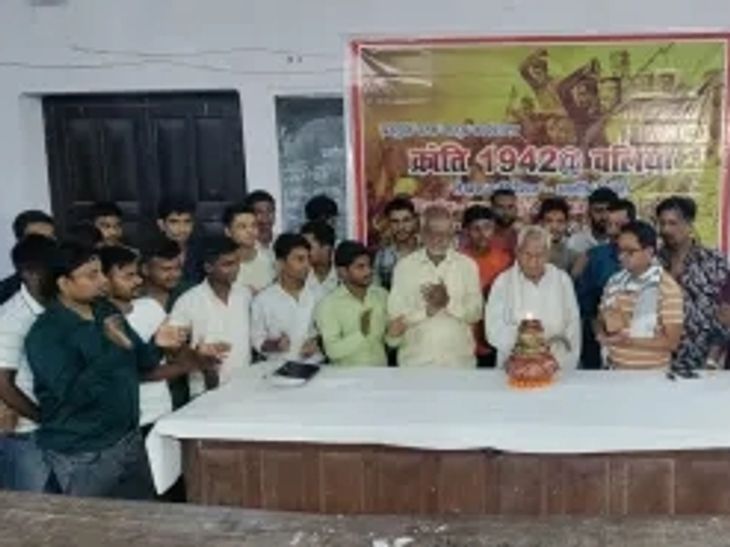 Freedom fighter Ramvichar Pandey started, appealed to see the history ...