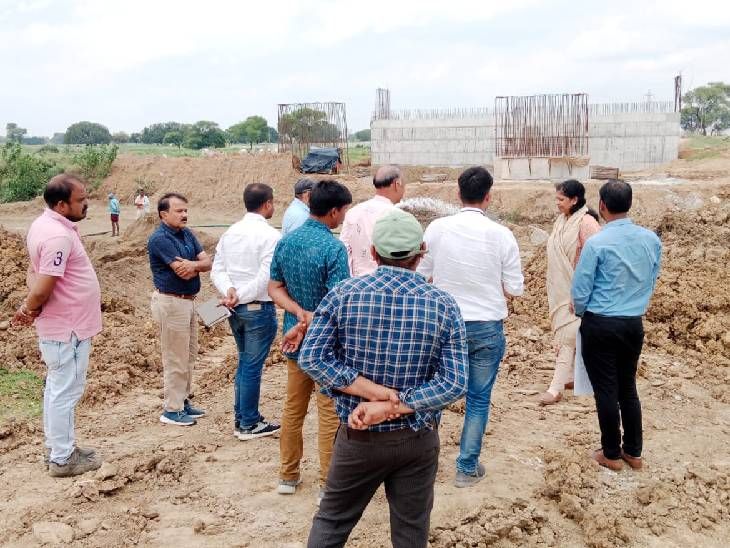 Rewa Collector inspected Silpara-Bela Ring Road under construction ...