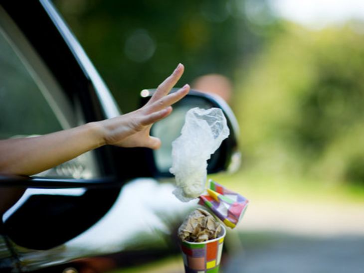 Those who throw garbage on the road will get the tag of 'road enemy ...