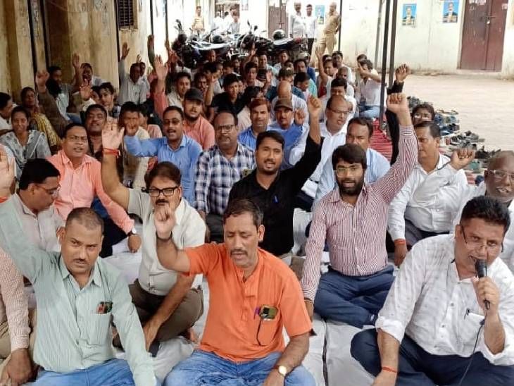 Adamant on the demand of no arrest and removal of encroachment in the ...