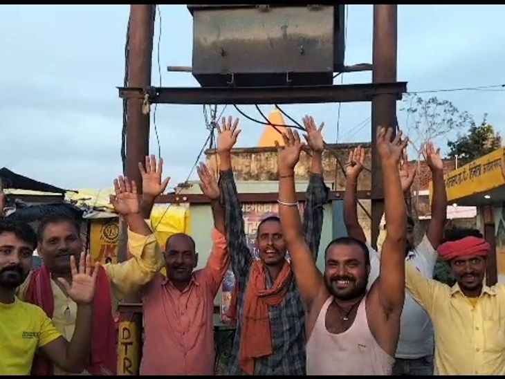 Villagers are facing problems due to burning transformer, JE told that ...