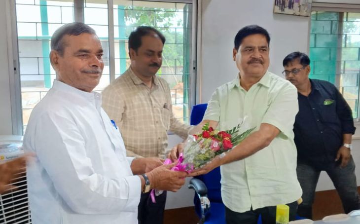 Pramod Kumar Sinha became Principal in-charge of Jharkhand College Dumri | प्रमोद कुमार सिन्हा ...