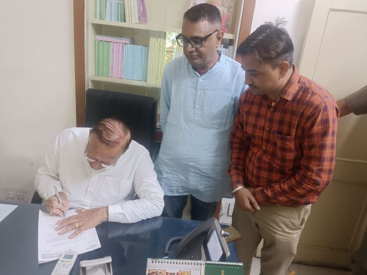 Delegation met BD Kalla Painting lecturers are not being promoted for ...