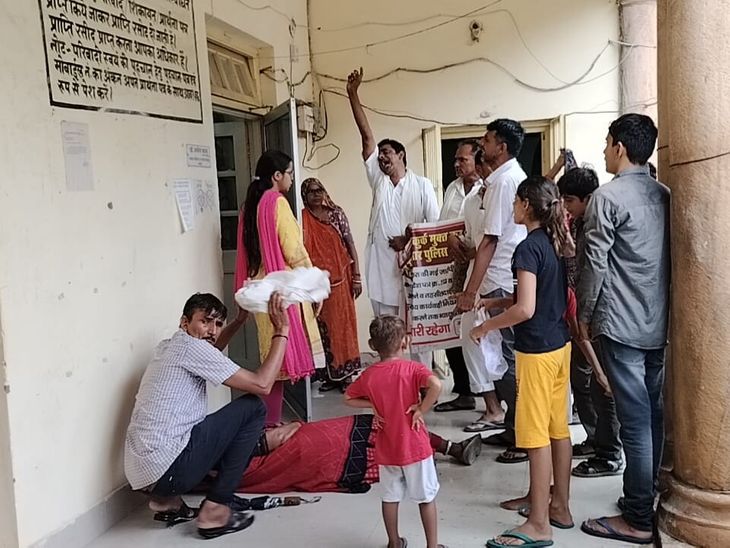 Farmer elderly woman Manohari Devi's health deteriorated, went to Phalodi district hospital from ...