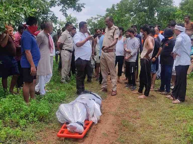 Dead body found at Ghoghi Ghat in Sidhi district, search for one ...